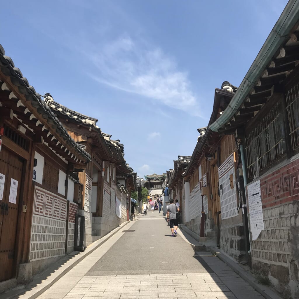 A Guide to Traditional Hanok Villages: Exploring Korea's Timeless ...