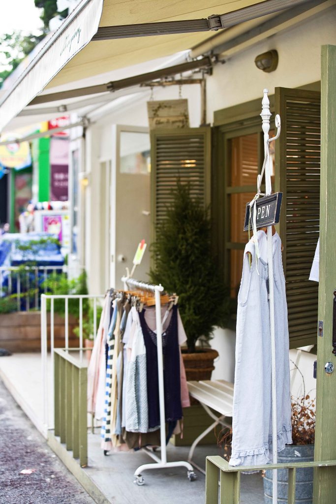 Exploring the Seoul Fashion Scene: From High Fashion to Vintage and ...