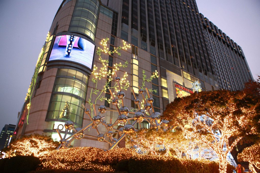 The Bustling Streets of Myeongdong: A Complete Guide to Seoul’s ...